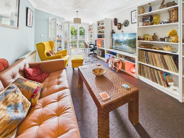 1 bedroom apartment for sale