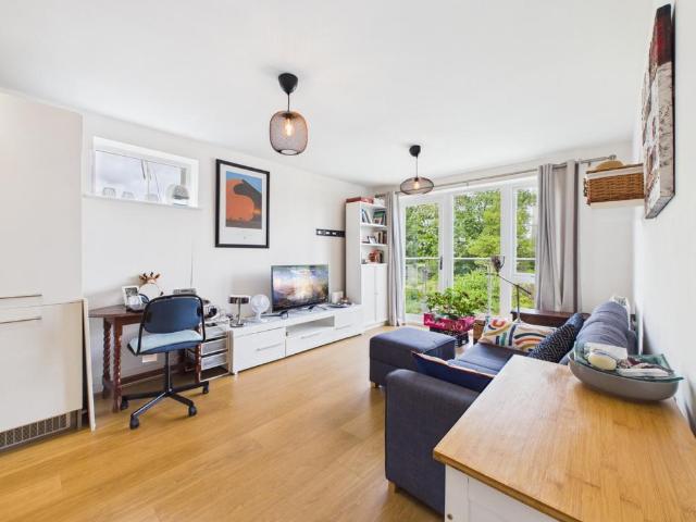1 bedroom apartment for sale