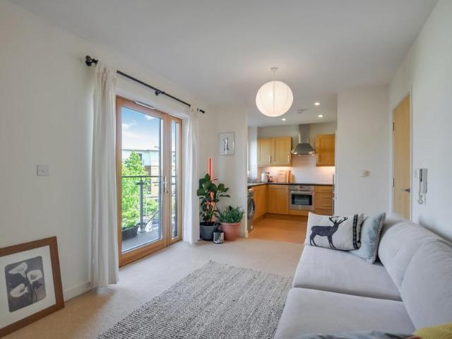 1 bedroom apartment for sale