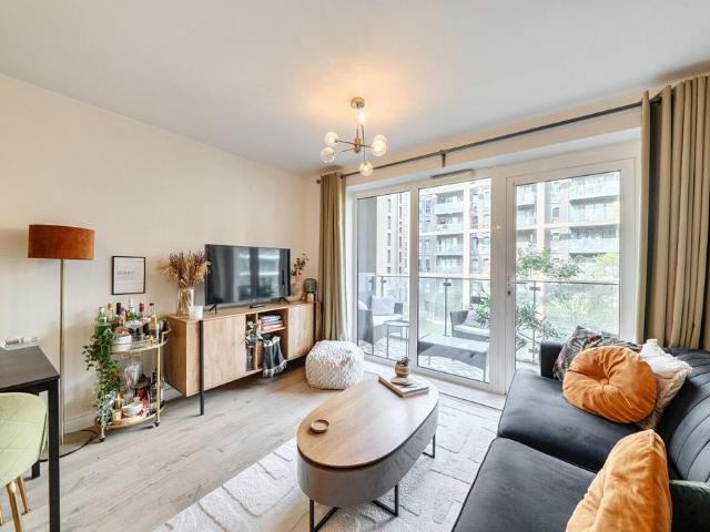 1 bedroom apartment for sale