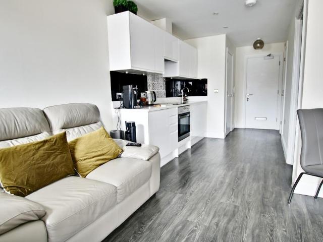 1 bedroom apartment for sale