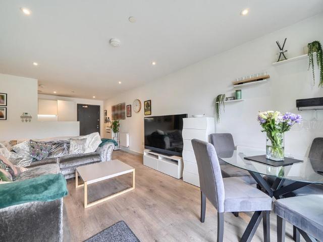 1 bedroom apartment for sale