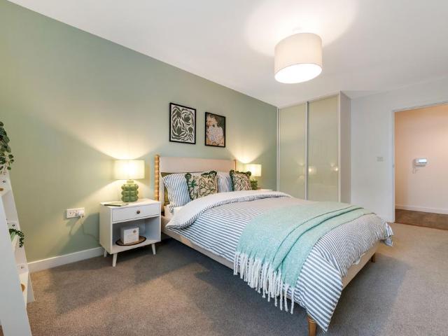 1 bedroom apartment for sale