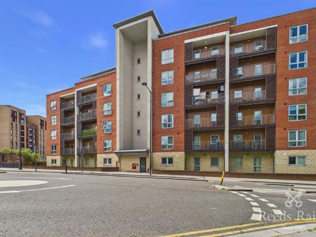 1 bedroom apartment for sale