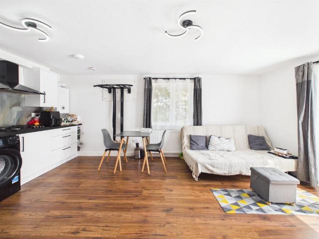 1 bedroom apartment for sale