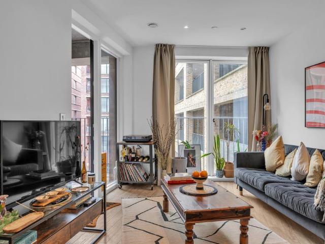 1 bedroom apartment for sale