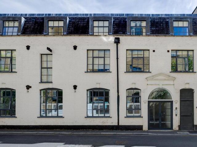 1 bedroom apartment for sale