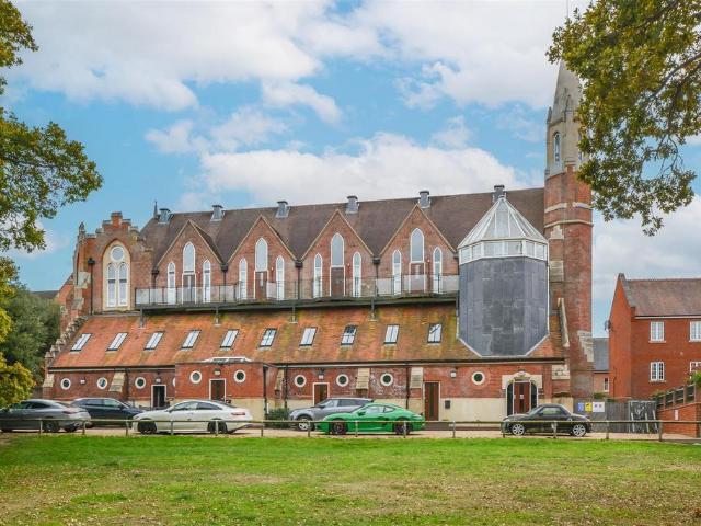 1 bedroom apartment for sale