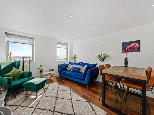 1 bedroom penthouse for sale