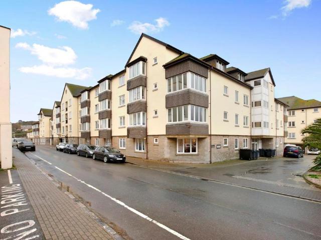1 bedroom flat for sale