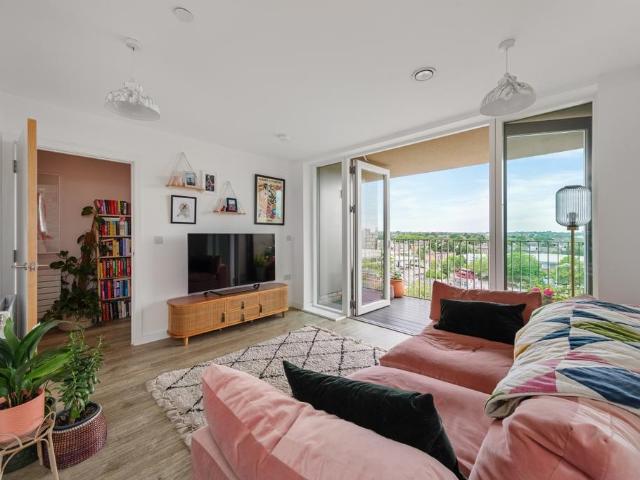1 bedroom apartment for sale