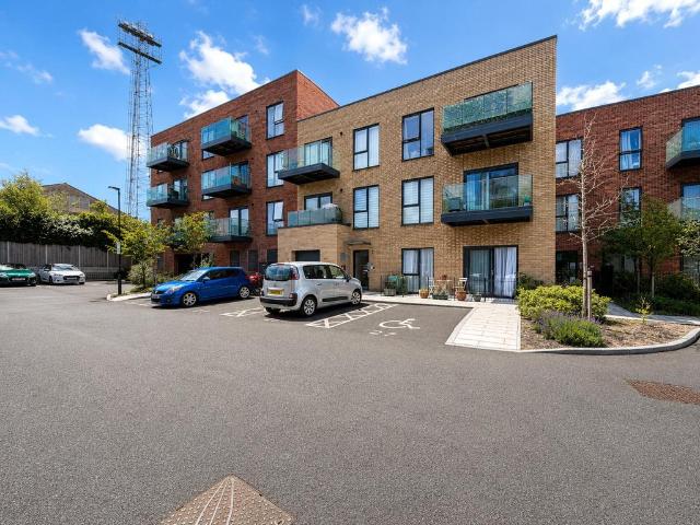 1 bedroom apartment for sale