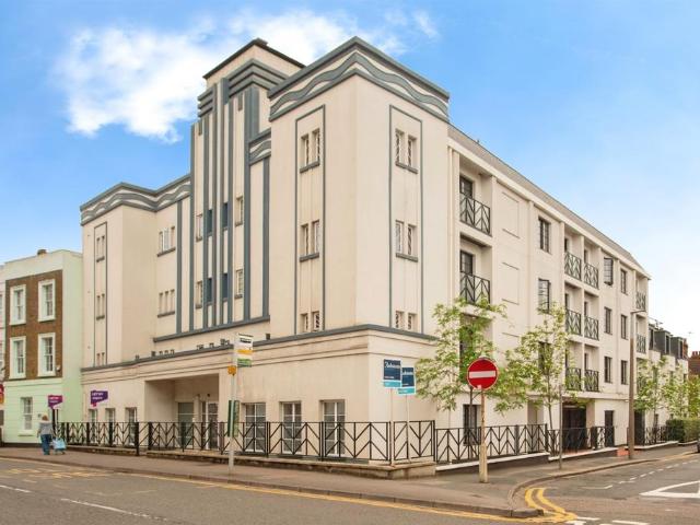 1 bedroom apartment for sale