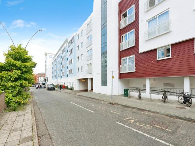 1 bedroom apartment for sale