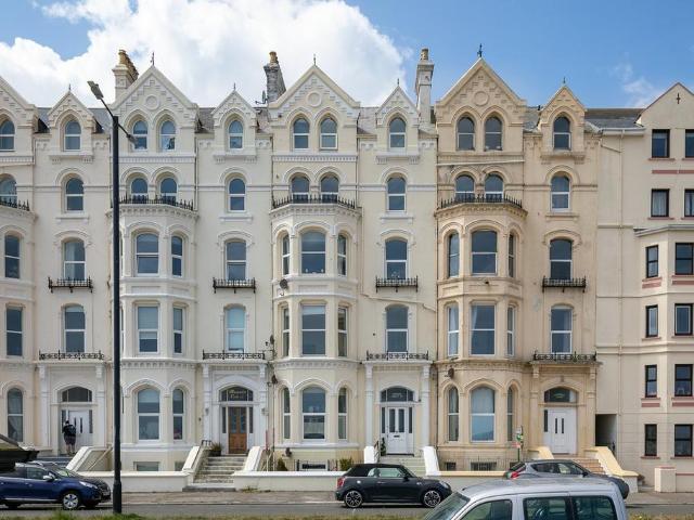 1 bedroom apartment for sale