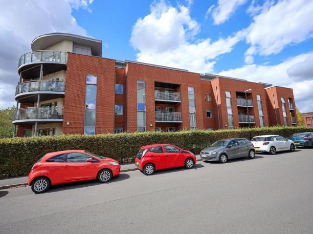 1 bedroom apartment for sale