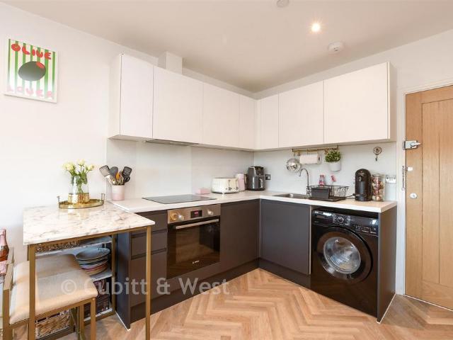 1 bedroom apartment for sale