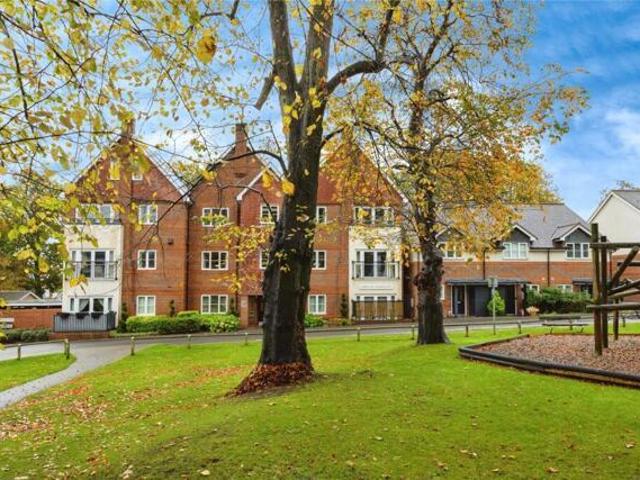 1 Bedroom Apartment Guildford Surrey 101199956