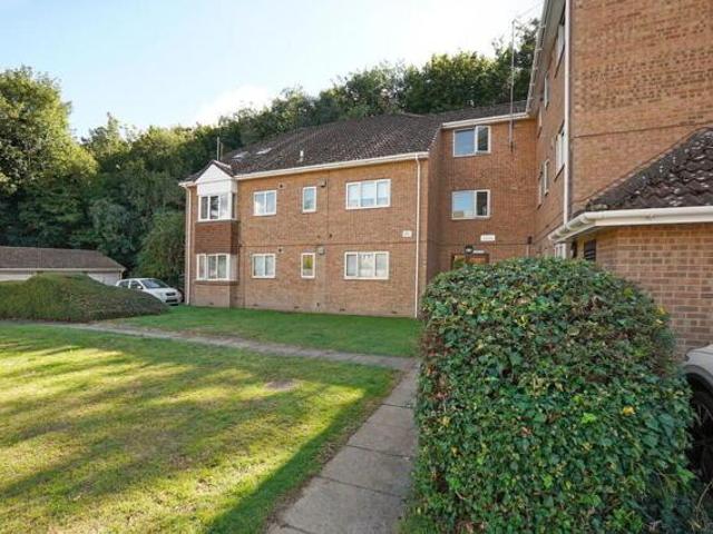1 Bedroom Apartment Gillingham Medway 100786663