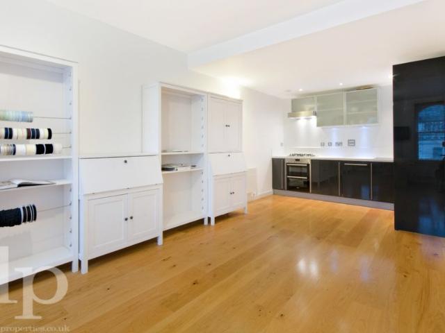 1 Bedroom Apartment, Great Marlborough Street, Soho, W1F