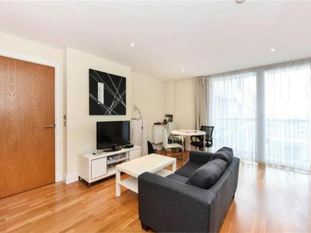 1 Bedroom Apartment Greenwich Greater London 100023853