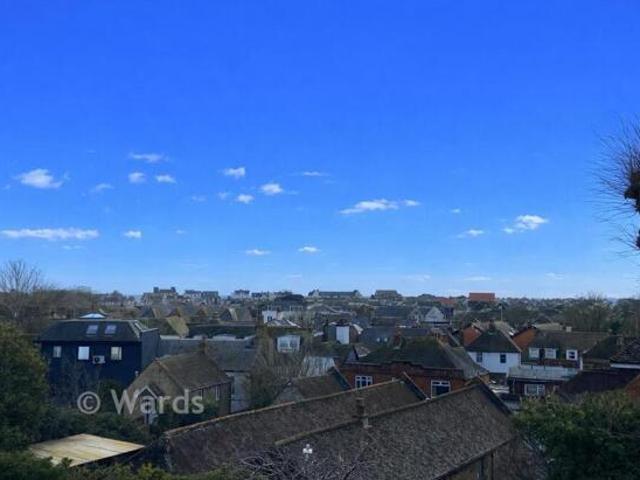 1 Bedroom Apartment Hythe Hampshire 99054949