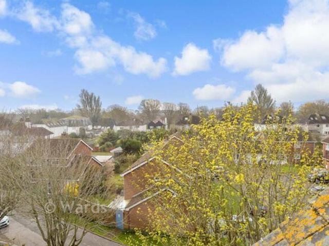 1 Bedroom Apartment Hythe Hampshire 101955478