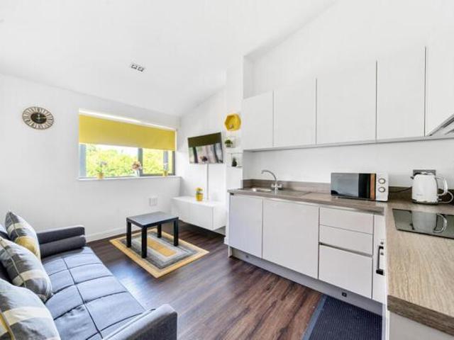 1 Bedroom Apartment Hampshire Hampshire LS101678325