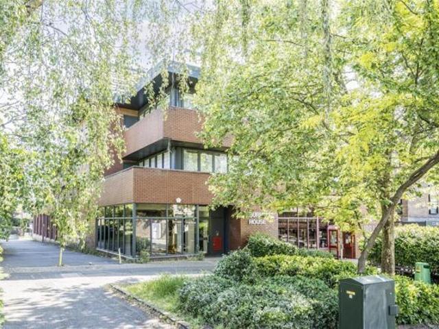 1 Bedroom Apartment Harrow Greater London 99608355