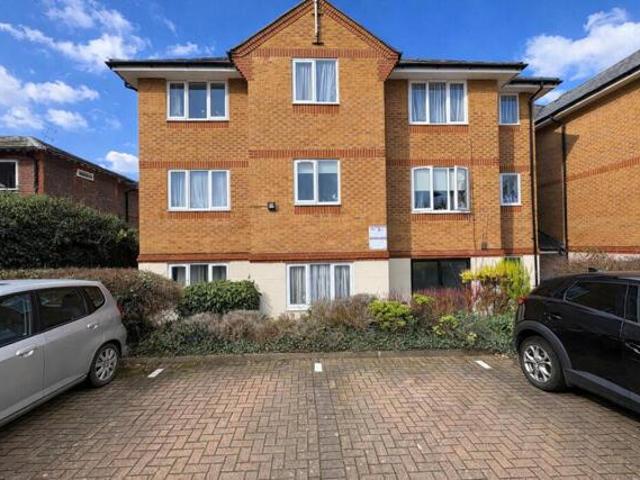 1 Bedroom Apartment Hemel Hempstead Hertfordshire 100398369