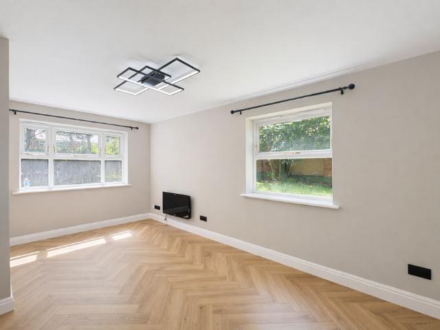 1 Bedroom Apartment, Henry Doulton Drive, Tooting