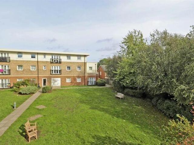 1 Bedroom Apartment Hillingdon Greater London LS99437050