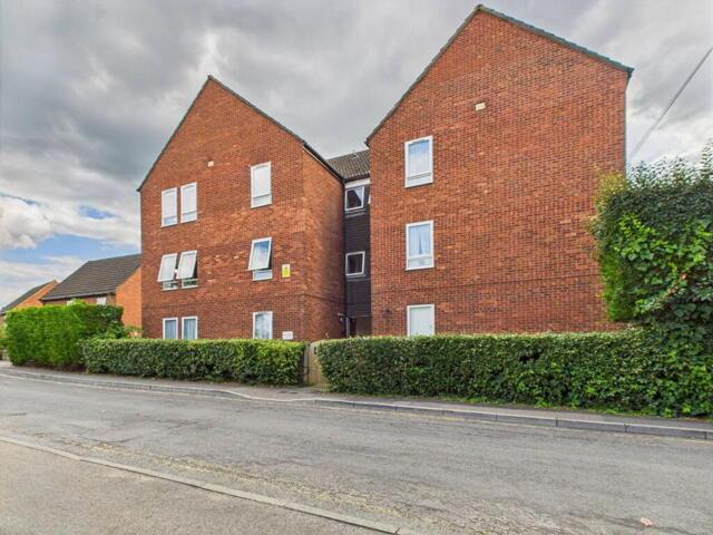 1 Bedroom Apartment Horsham West Sussex 100132316