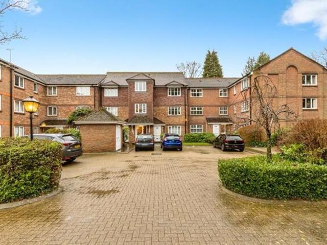 1 Bedroom Apartment Horsham West Sussex 99237188