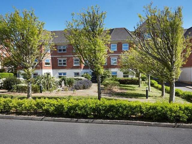 1 Bedroom Apartment Hove Brighton And Hove LS98835017