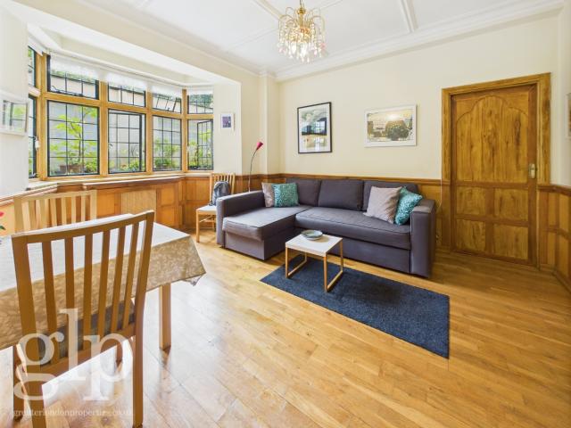 1 Bedroom Apartment, Judd Street, Bloomsbury, WC1H
