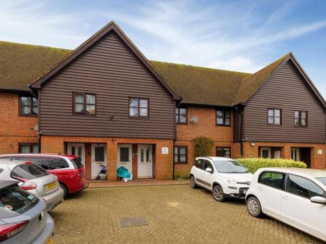 1 Bedroom Apartment Kent Kent LS100786872