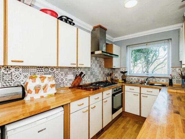 1 Bedroom Apartment Lancing West Sussex 98545642