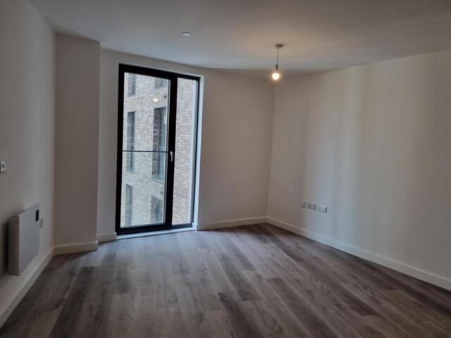 1 Bedroom Apartment Lancs Lancashire 99519200