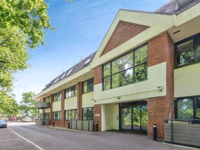 1 Bedroom Apartment Leatherhead Surrey LS101676993