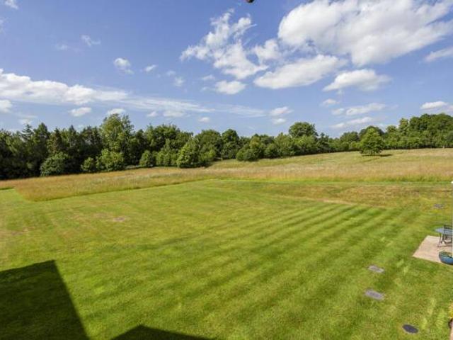 1 Bedroom Apartment Liphook Hampshire 99290527