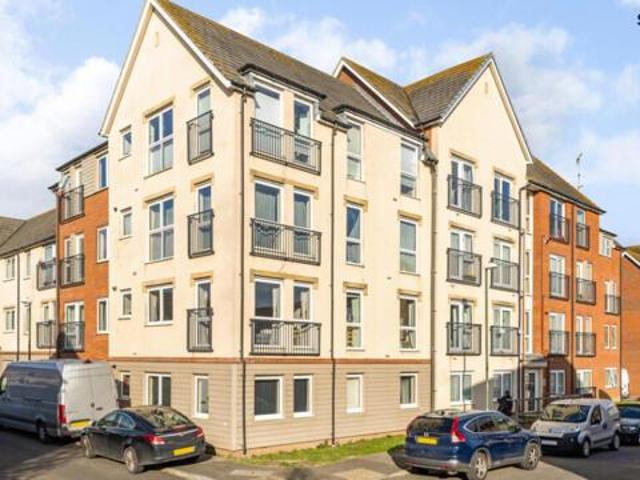 1 Bedroom Apartment Littlehampton West Sussex 99161415