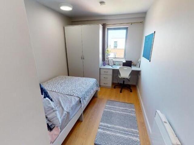 1 Bedroom Apartment Liverpool Merseyside 100054071