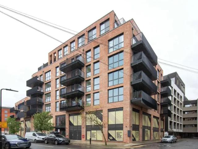 1 Bedroom Apartment London Fields London 102596571
