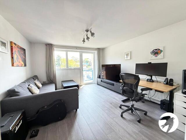 1 Bedroom Apartment London Greater London 98930019