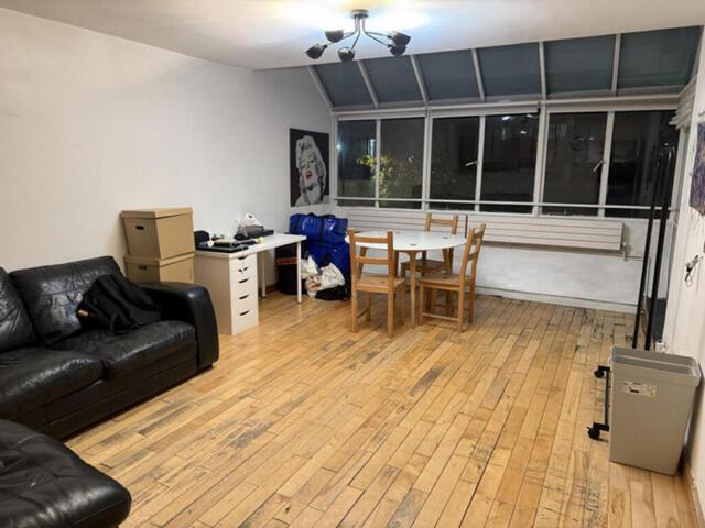 1 Bedroom Apartment London Greater London 99290075