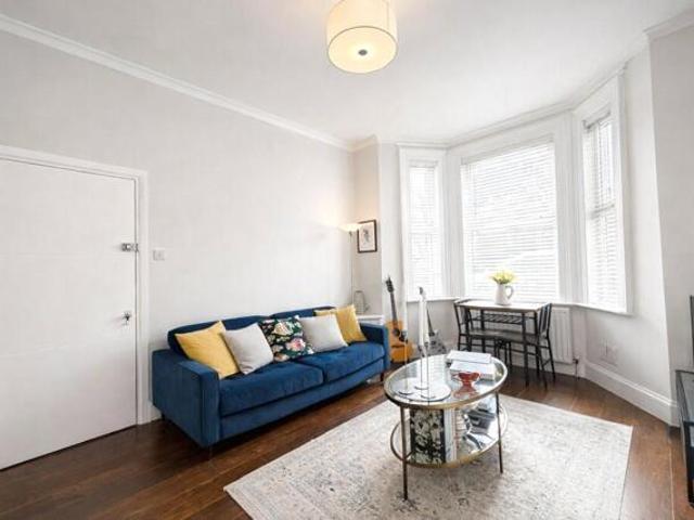 1 Bedroom Apartment London Greater London 100786777