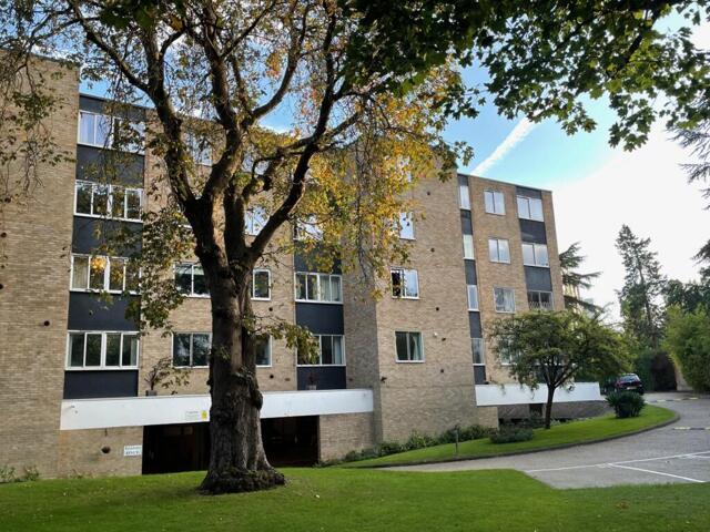 1 Bedroom Apartment London Greater London 100058166