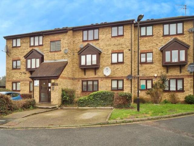 1 Bedroom Apartment London Greater London LS100263289