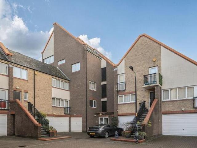 1 Bedroom Apartment London Greater London LS100456383